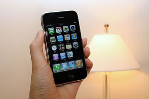 iPhone 3G 真機試玩：外形篇 - DCFever.com